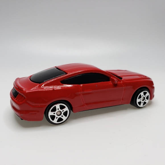 Toys | Maisto Ford Mustang Gt 210 164 Die Cast Red | Poshmark